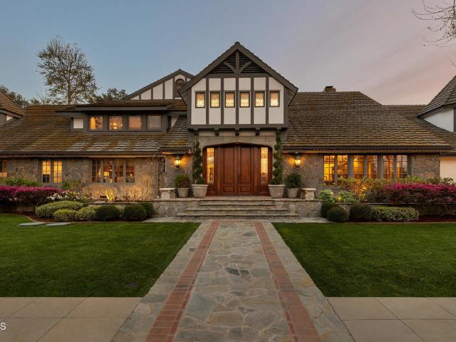 860 Flintridge Ave, La Canada Flintridge, CA 91011 | MLS #P1 26568 | Compass