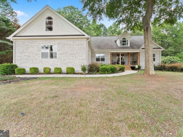 860 Lakeview Drive