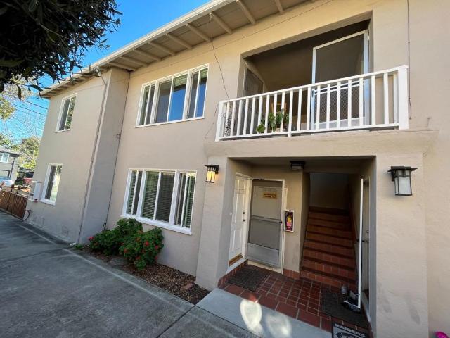 860 Live Oak Avenue 3