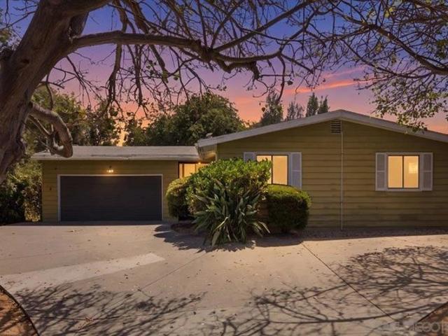 860 Magarian Rd, Fallbrook, CA 92028