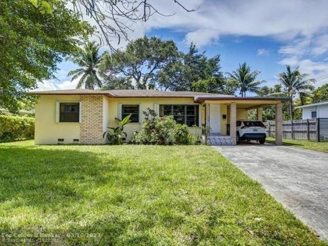 860 NE 138th St, North Miami, FL 33161