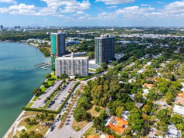 860 NE 70th St, Miami, FL 33138 | MLS #A11883