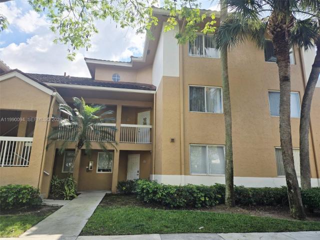 860 NW 92nd Ave, Unit 860, Plantation, FL 33324 | MLS #A11990 | Compass