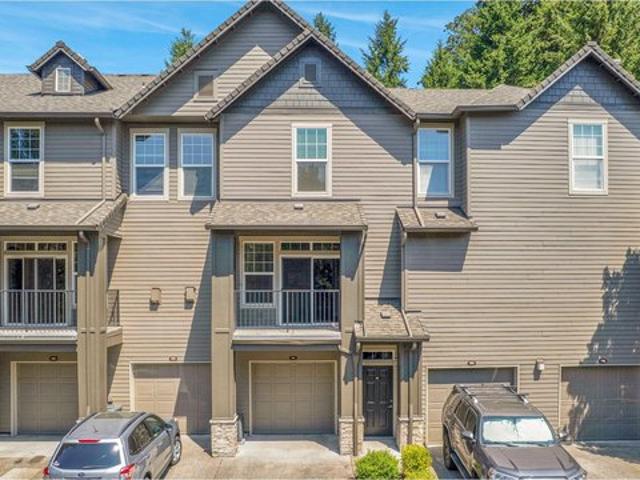860 Springtree Ln, West Linn, OR 97068