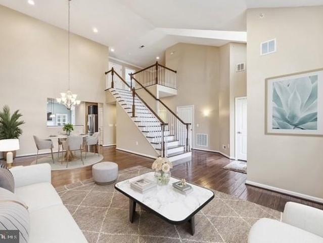 860 Reynards Run, Blue Bell, PA 19422