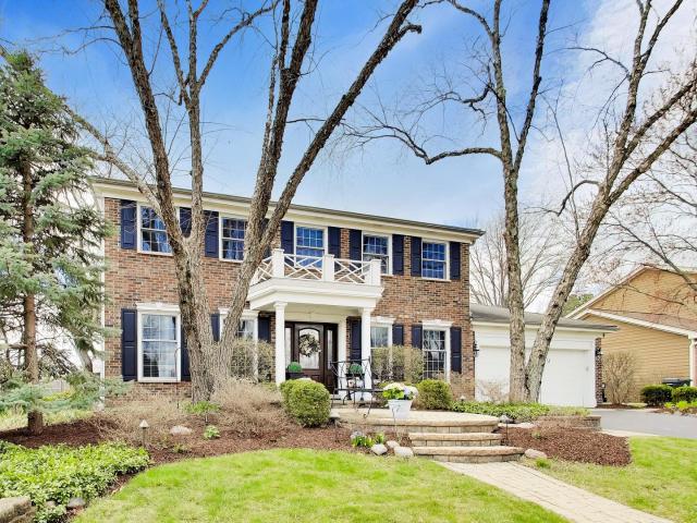 860 W Carriageway Cir, Palatine, IL 60067 | MLS #12592 | Compass