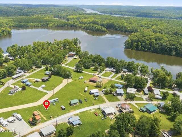 860 Willow Oaks Ln, Decaturville, TN 38329