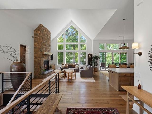 860 Windjammer Ln, Orono, MN 55364