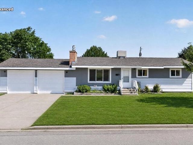 860 Teton Ave, American Falls, ID 83211