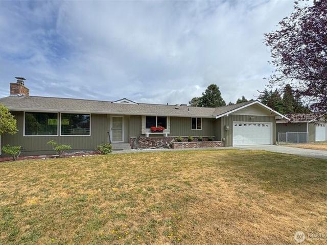 860 Thornton Dr, Sequim, WA 98382