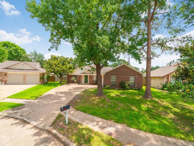 8614 Greenleaf Lake Drive