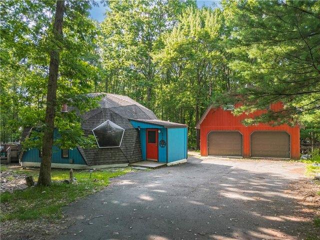 8615 E Nottingham Dr, Kunkletown, PA 18058