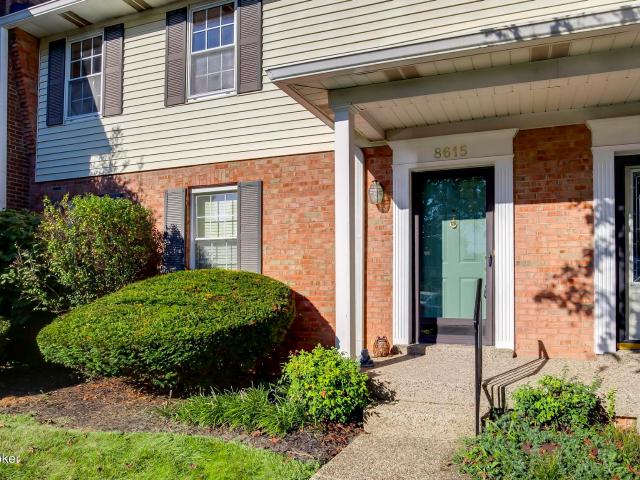 8615 Locust Ct