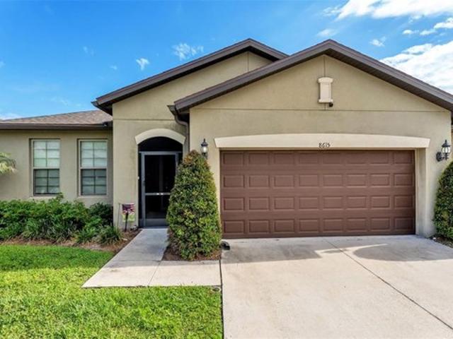 8615 Rindge Rd, Polk City, FL 33868