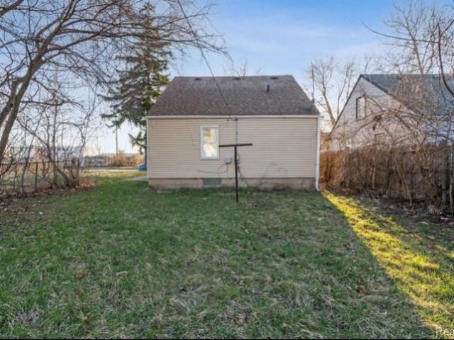 8615 Strathmoor Street