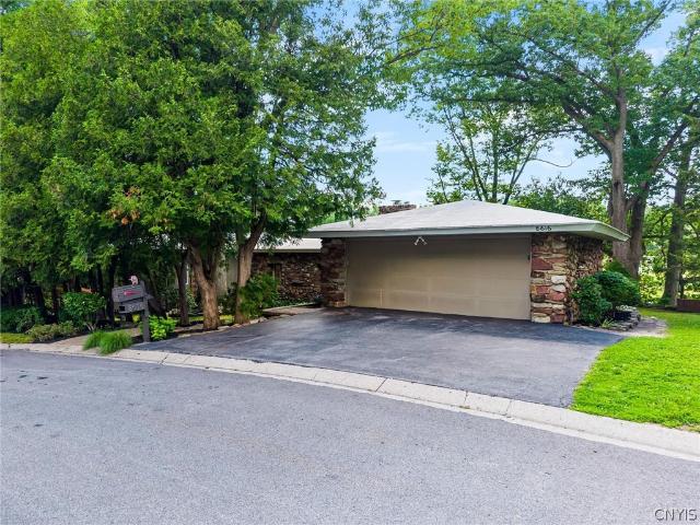 8616 Melvin Drive S