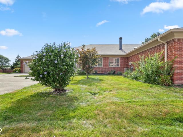8616 Cricket Tree Lane