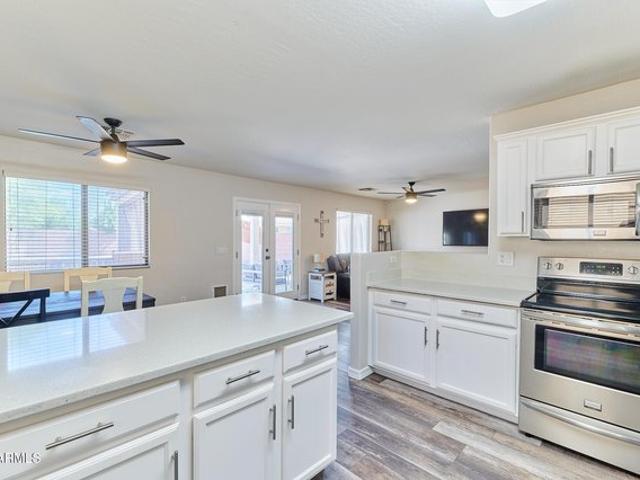 8616 W Crown King Rd, Tolleson, AZ 85353