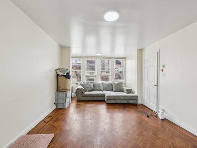 8617 Smith Ave