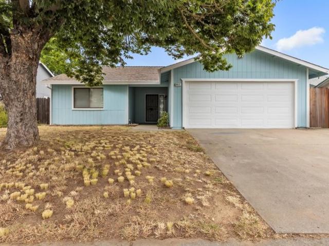 8617 Tiogawoods Dr, Sacramento, CA 95828