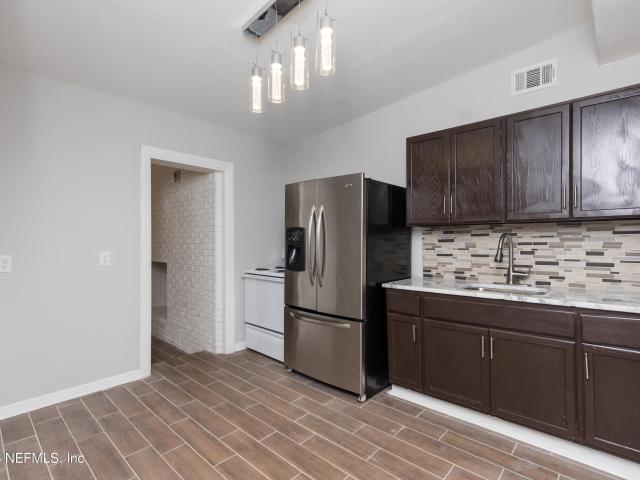 8617 3rd Ave, Jacksonville, FL 32208 | MLS #2126 | Compass