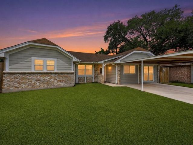 8619 Ardley Cir, Houston, TX 77088