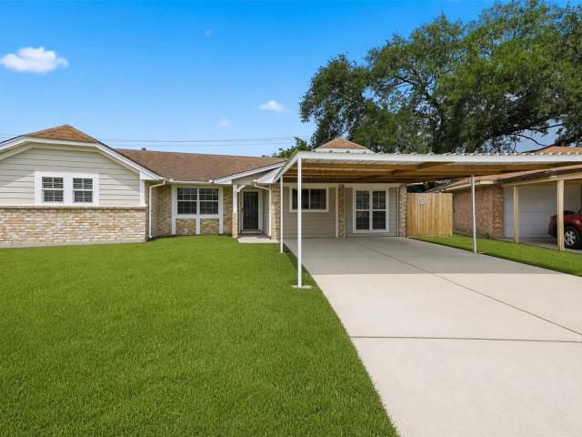 8619 Ardley Cir, Houston, TX 77088 | MLS #79869 | Compass