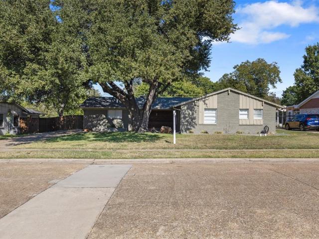 8619 Banff Drive