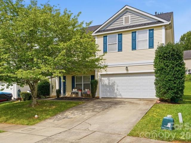 8619 Earthenware Dr, Charlotte, NC 28269