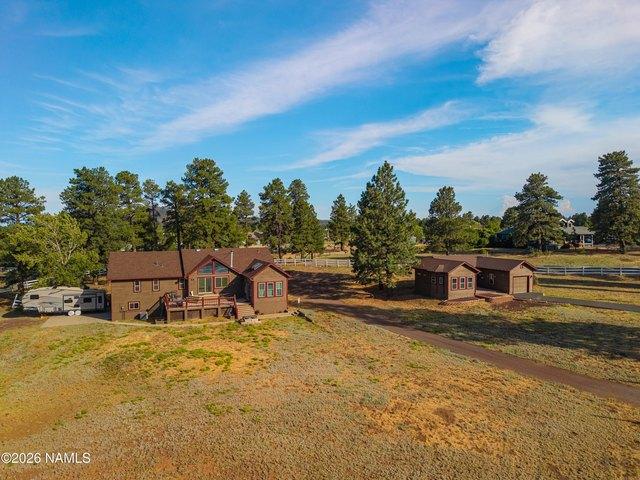 8611 N Pleasant Valley Way, Flagstaff, AZ 86004