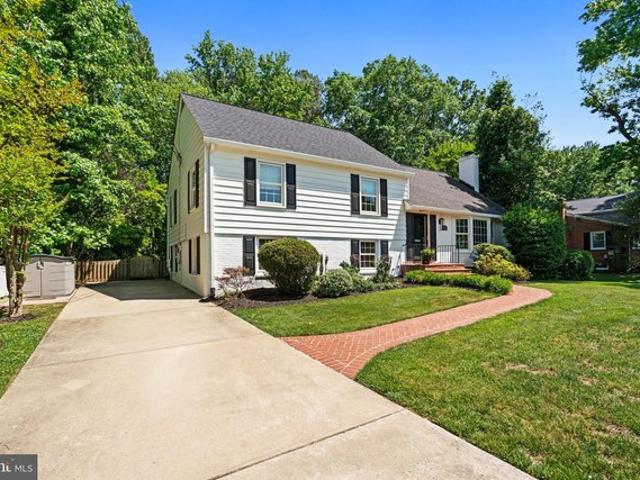 8611 Cyrus Pl, Alexandria, VA 22308