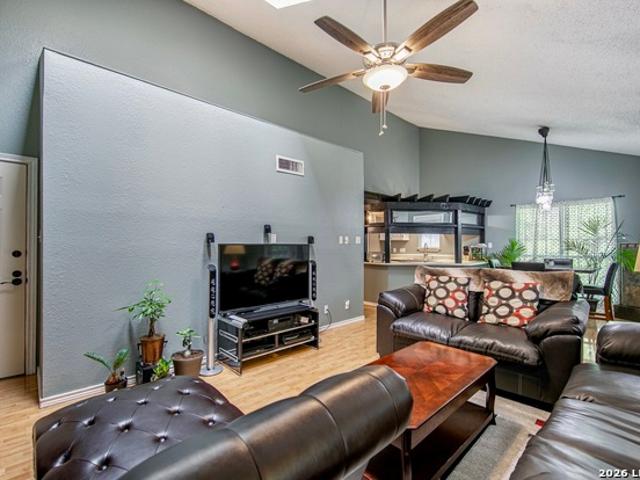 8611 Datapoint, Unit 46