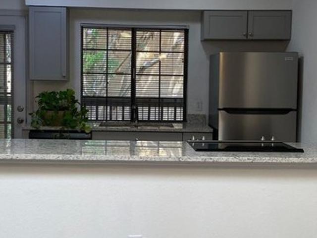 8611 Datapoint Dr Apt 26, San Antonio, TX 78229