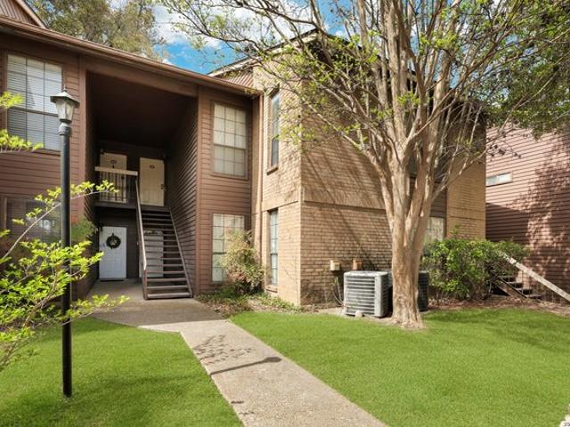 8611 Datapoint Dr Apt 43, San Antonio, TX 78229