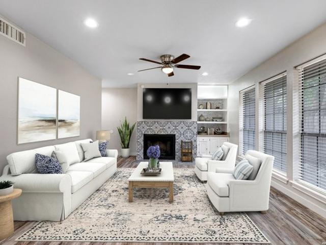 8611 Datapoint Dr Apt 43, San Antonio, TX 78229