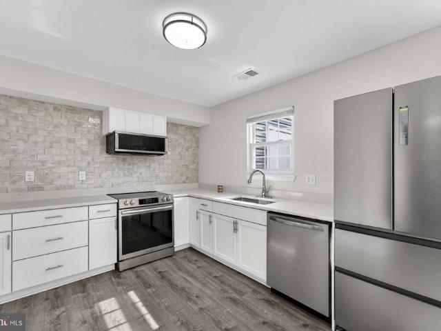 8611 harrison ct