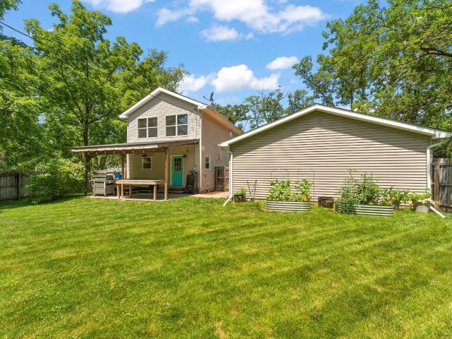 8611 W 138th Place