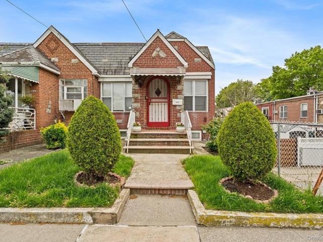 8612 rd Ave, Ozone Park, NY 11417