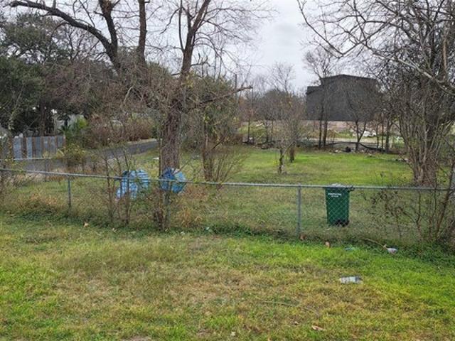 8613 Georgian Dr, Austin, TX 78753