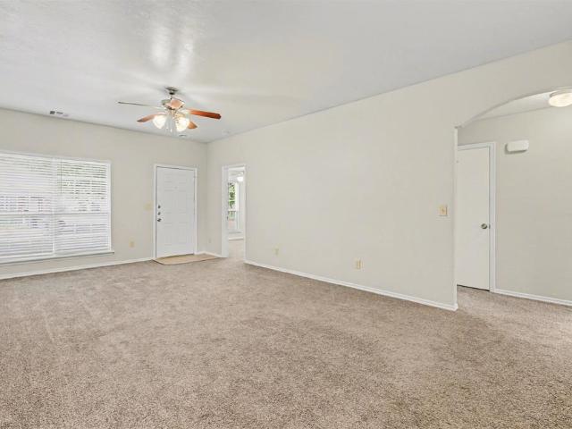8613 SW 46th Place