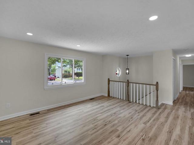 8613 Weems Road