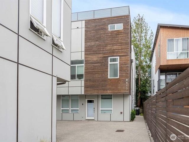 8613 23rd Ave NE Unit B, Seattle, WA 98115
