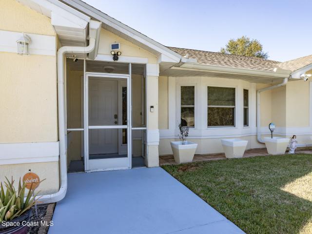 861 7 Gables Cir SE, Palm Bay, FL 32909 | MLS #1062 | Compass