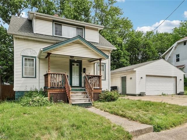 861 5th Ave, Akron, OH 44306