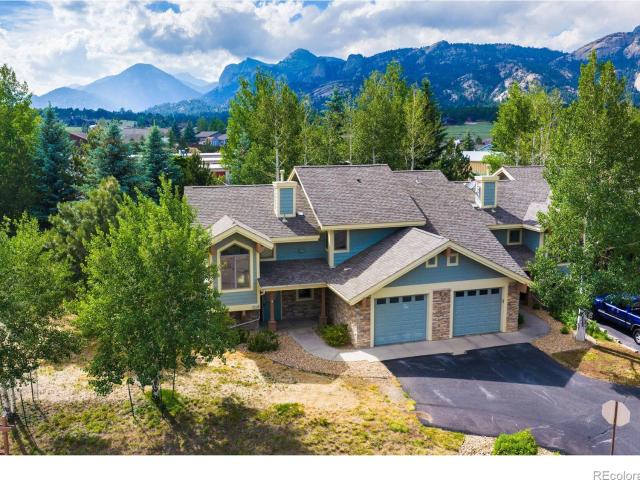 861 Crabapple Lane