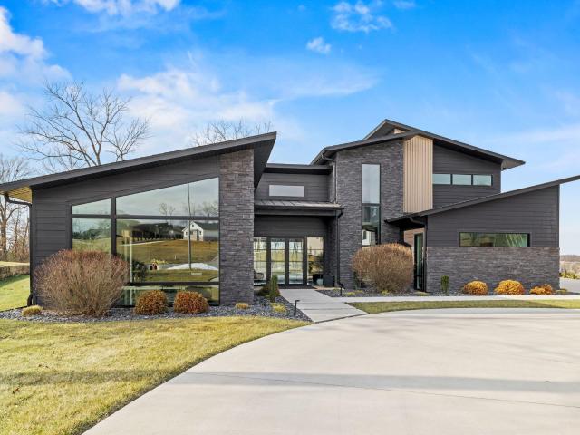 861 Bantry Court