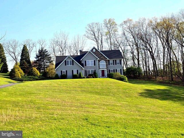 861 Dunkels Church Rd, Kutztown, PA 19530