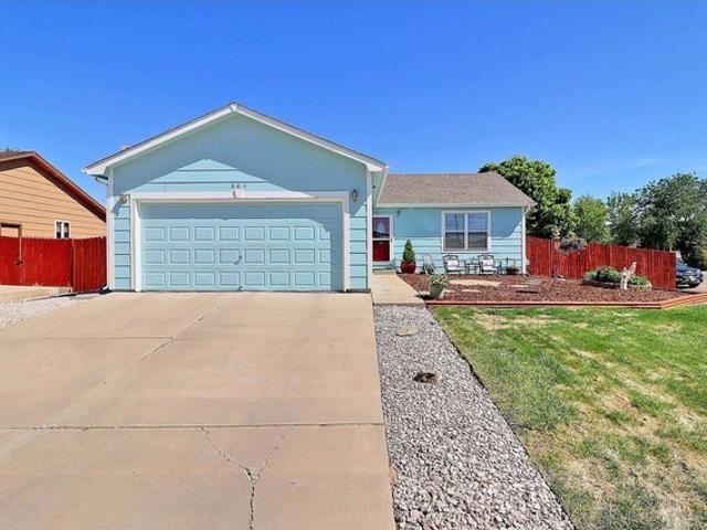 861 E 20th Street Ln, Greeley, CO 80631