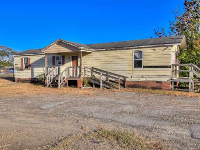 861 Edgefield Road