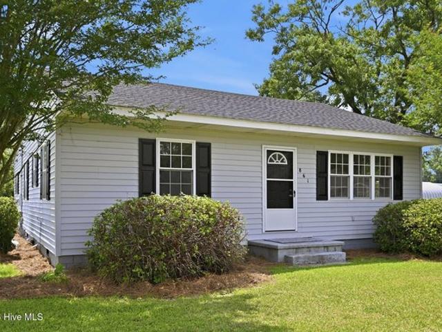 861 Huffmantown Rd, Richlands, NC 28574